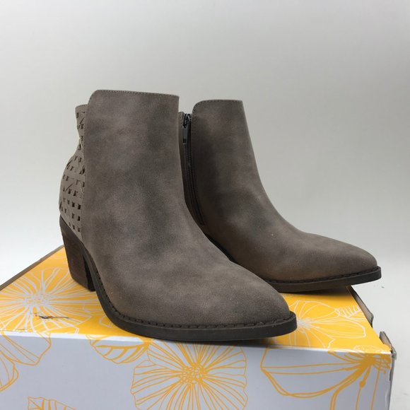 Yellow Box | Shoes | New Yellow Box Woven Back Ankle Booties Darma ...